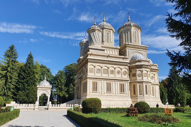 8 Days Private Tour in Romania - Transylvania, Maramures & Moldova - The Sum Up