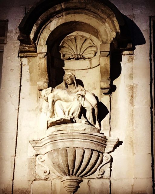 Avignon: Emblematic Squares Tour - Practical Considerations