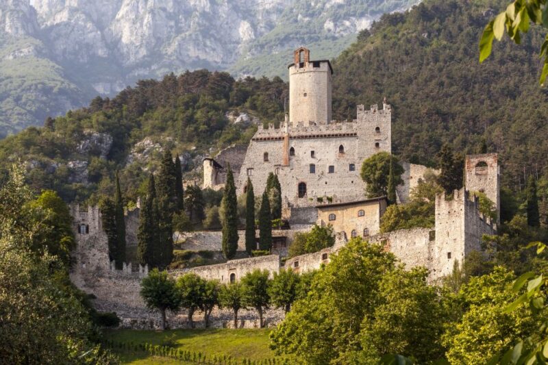 Avio: Avio Castle Entry Ticket - FAQs