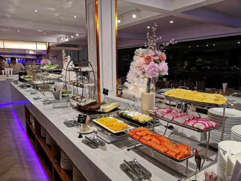 Bangkok: Chao Phraya River Meridian Cruise with Buffet - Who Will Enjoy This Tour Most?