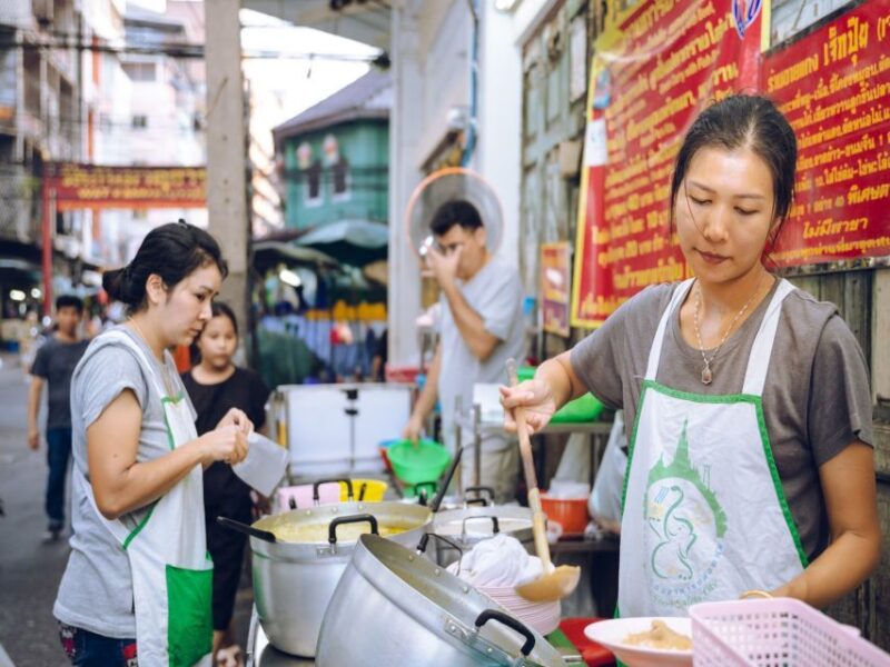 Bangkok: Talad Noi Hidden Gems & Street Food Adventure - Exploring Chinatown and Riverside Cafés