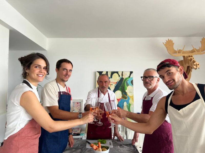 Barcelona: Rooftop Tapas and Sangria Class with a Chef - Scenic Dining and Atmosphere
