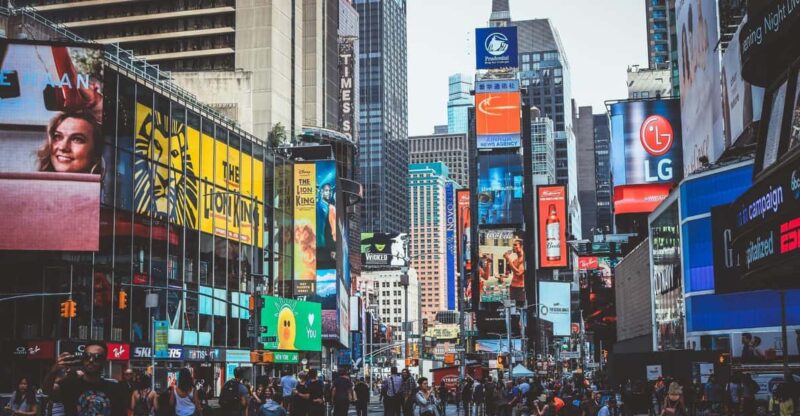 Best of New York City: Private Walking Tour with Local - Dive into Neighborhoods and Hidden Gems