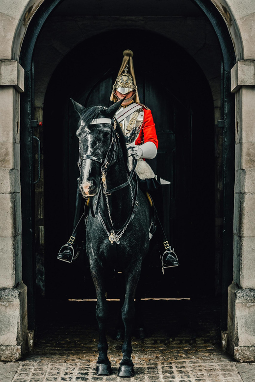 Changing of the Guard Experience in London - Why This Tour Is Worth Considering
