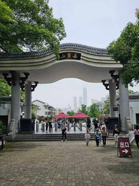 Changsha Day Tour Of Yuelu MountainAcademy And Orange Island - Who Will Enjoy This Tour?