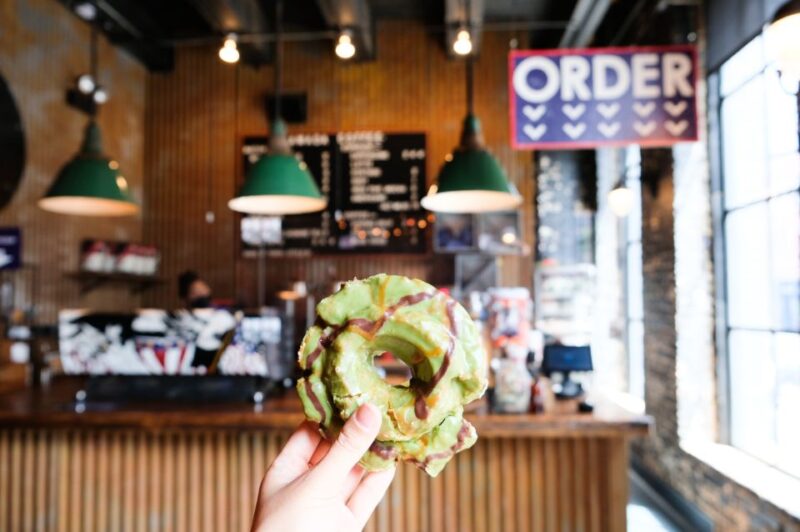 Chicago: Fulton Market Donut Adventure with Tastings - Practical Details and Tips