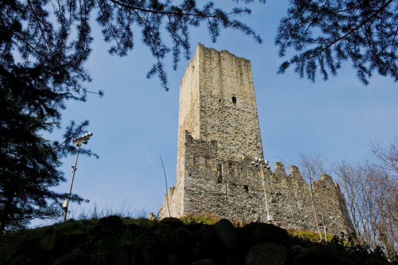 Como: Private Opening of a Medieval Castle Over Lake Como - FAQ
