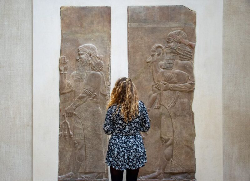 Exclusive Louvre Tour  Private Guide & Paris Hotel Pickup - FAQs