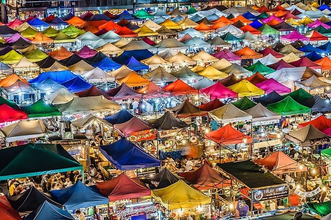 Experience Bangkok at Night with Streetfood Dinner & Foot Massage - Authenticity and Guide Quality
