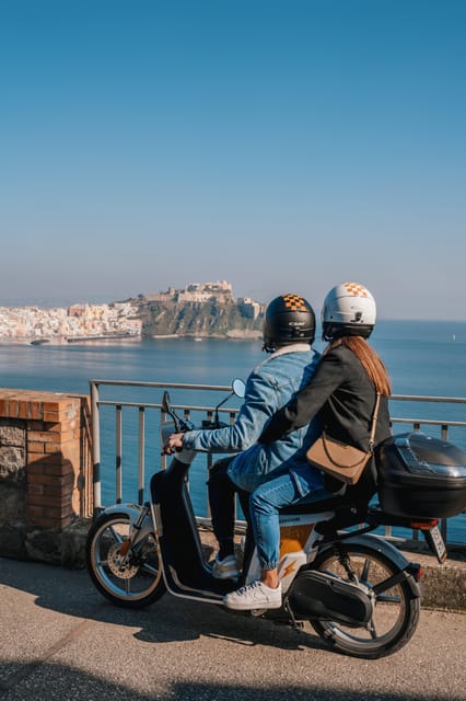 Experience Procida sustainably: with EMZgo pay only for the minutes you use - The Experience and User Perspective