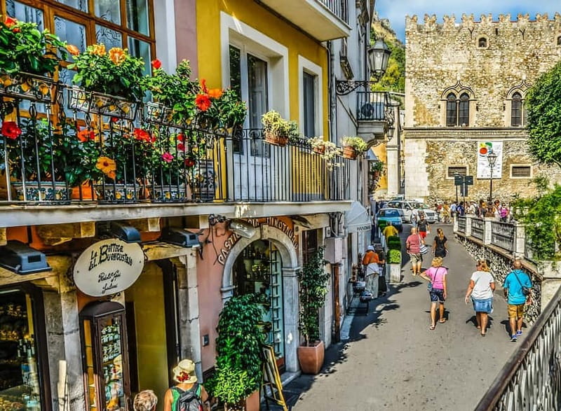 From Catania: Taormina, Isola bella & Castelmola tour - Who Should Consider This Tour