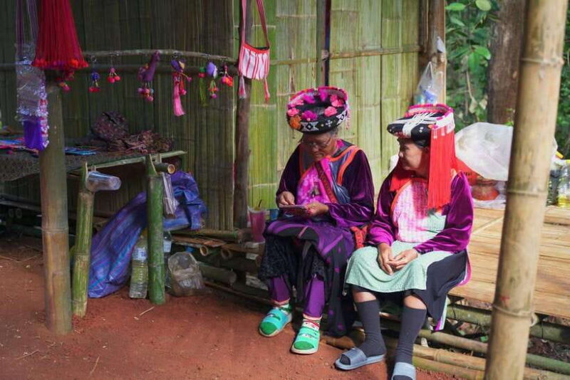 From Chiang Mai: Chiang Rai Temples, Black House, Long Neck - The Sum Up