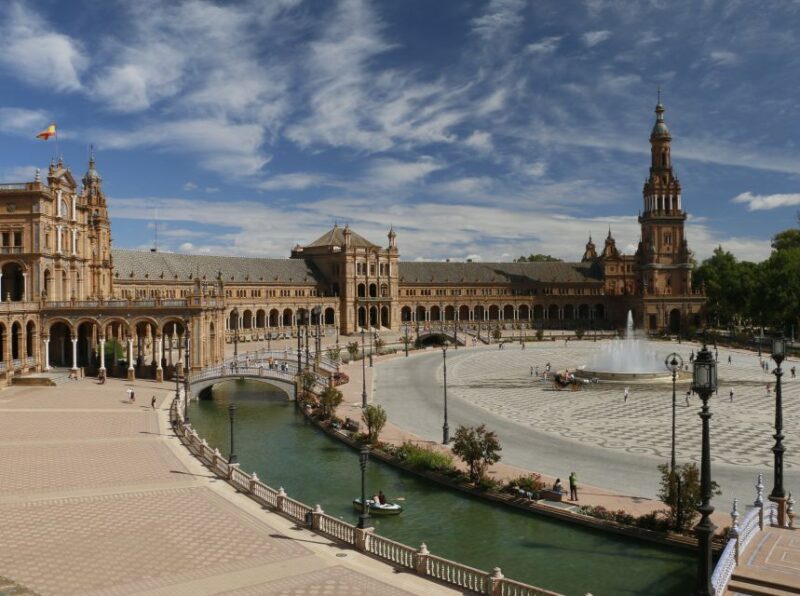 From Costa del Sol: Sevilla Day Trip with Real Alcázar Tour - Transportation and Logistics