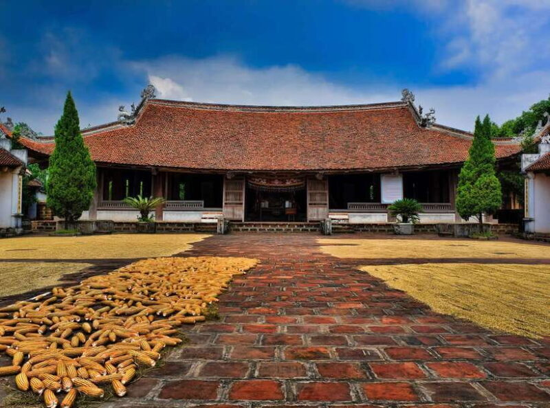 From Hanoi: Duong Lam Village Private Tour In Half Day - Visiting Historic Temples and Sacred Sites