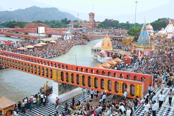 Guided Haridwar Walk with Ghats & Evening Ganga Aarti - Exploring Har Ki Pauri: Market and Rituals