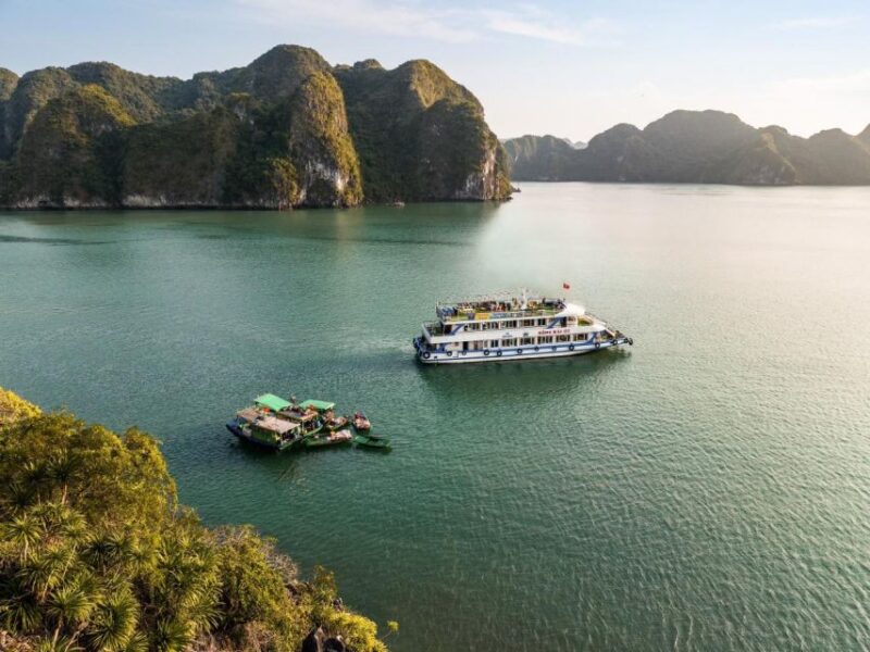 Ha Long: Afternoon Cruise with Lunch, Kayaking, and Swimming - Detailed Breakdown of the Itinerary