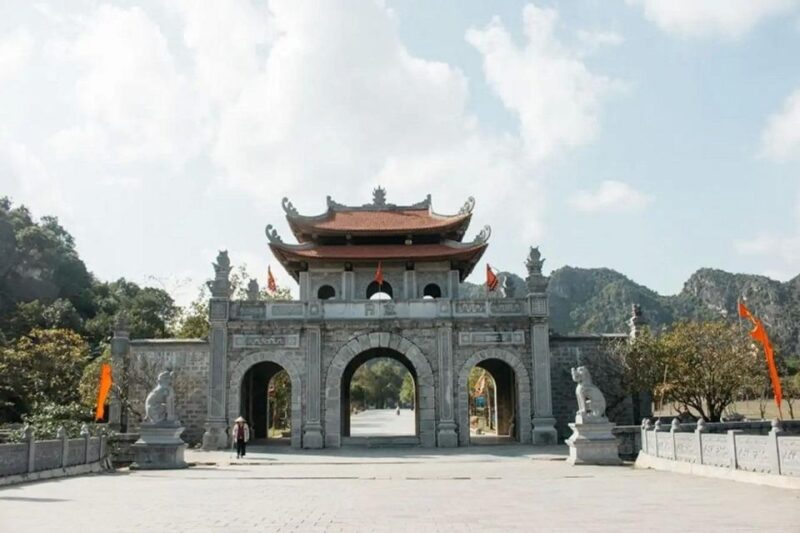 Ha Noi/Ninh Binh : Hoa Lu - Trang An- Mua Cave 1 day trip - Who Will Love This Tour?