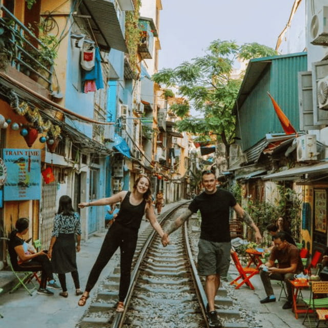 Hanoi Street Food Experience for Vegetarians & Train Street - Authentic Experiences & Practical Tips