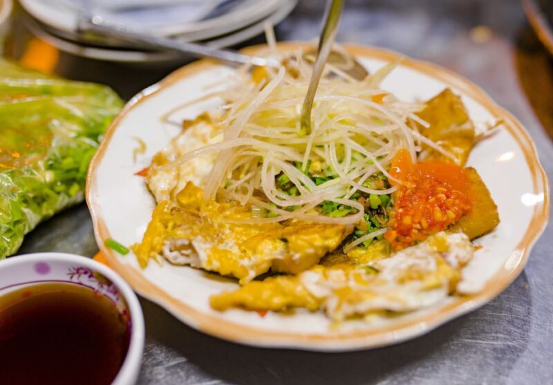 Ho Chi Minh City: Private Street Food Evening Walking Tour - Authenticity and Cultural Moments