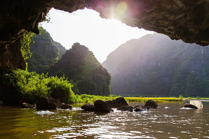 Hoa Lu - Mua Cave - Tam Coc/Trang An - DELUXE Small Group Tour - Who Will Love This Tour?