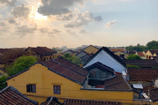 Hoi An By Night with Boat Trip and Foot Massage - FAQ Section