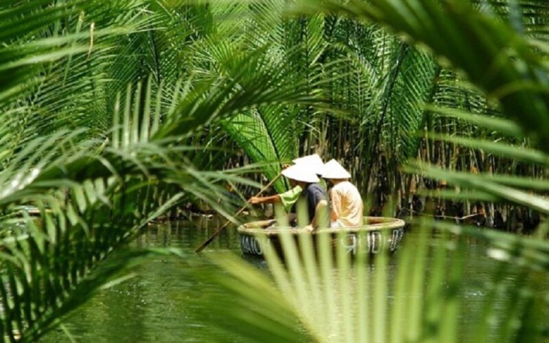 Hoian: Bay Mau Vegan Cooking Class, Market &Basket Boat trip - FAQ