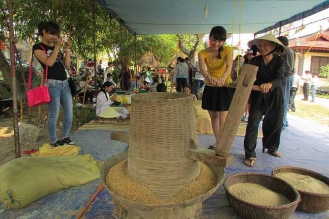Hue Cycling Tour To Thanh Toan Bridge - Who Will Love This Tour?