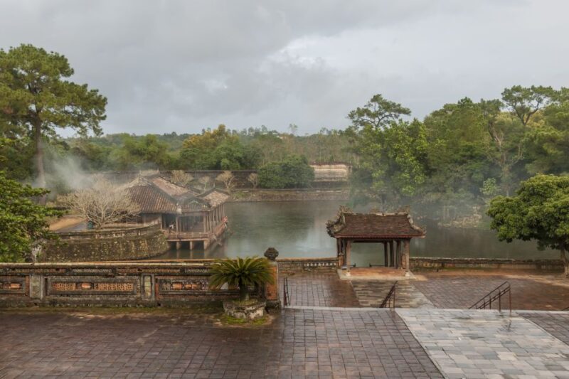 Hue: Royal Tombs and Thien Mu Pagoda Private Guided Tour - Potential Drawbacks and Considerations