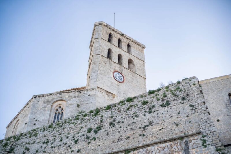 Ibiza: Dalt Vila Walking Tour with Sangría Workshop - The Sum Up