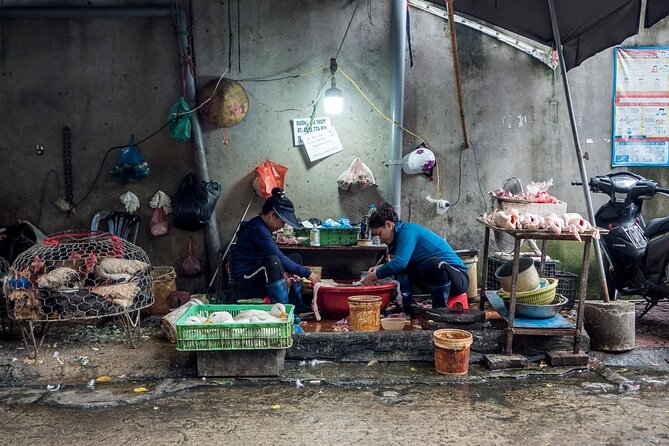 Into the Thieves Market Hanoi Photo Tour - FAQ