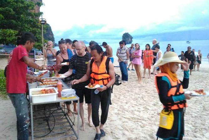 Krabi 7 Islands Sunset and Bioluminescence Tour Include BBQ Dinner - FAQs