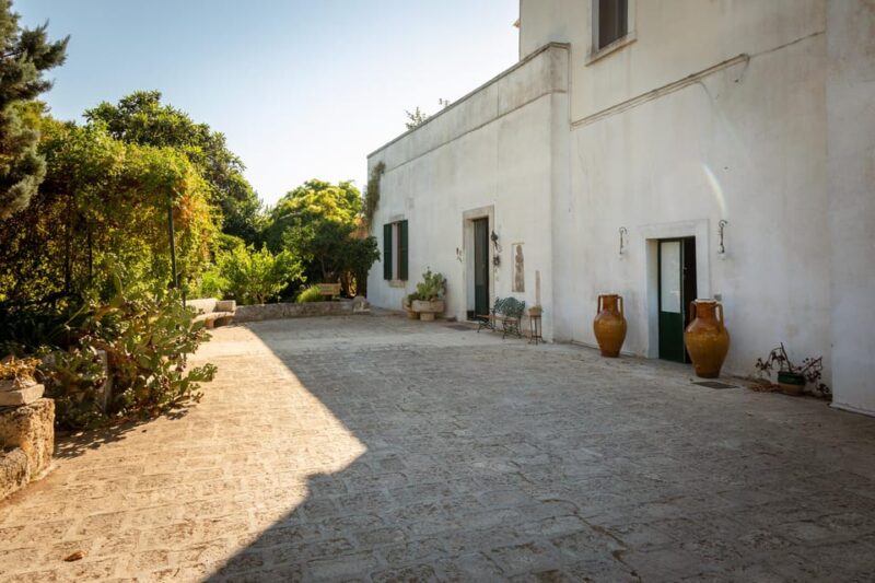 Lecce: Golden Vine Escape - Sunset Picnic & Wine Tasting - Frequently Asked Questions