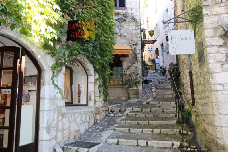 Local art and crafts in our Medieval Villages - Who Should Consider This Tour?