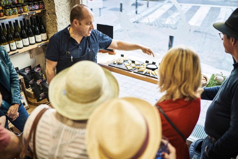 Lyon: Vieux Lyon Food Tasting Walking Tour - Who Should Consider This Tour