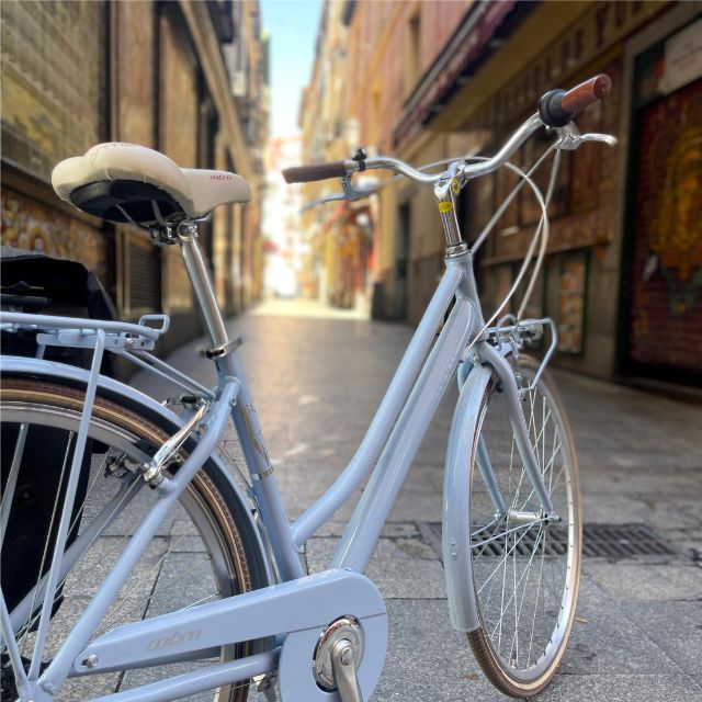 Madrid: Vintage Bike Rental with Tourist Map - Authenticity and Practicality: Why This Tour Works