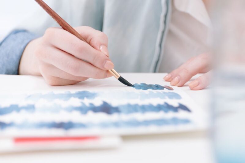 Malaga: Drawing & Painting Lesson Outdoors - Who Will Love This Experience?