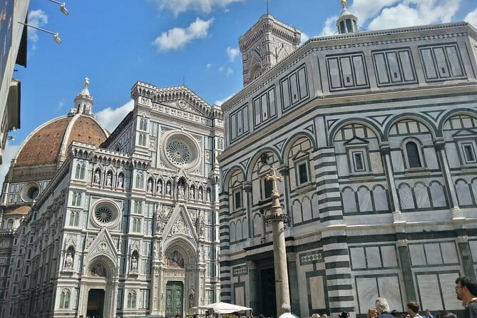 Medici's Mile Walking Tour plus Pitti Palace or Boboli Gardens Ticket - Value for Money