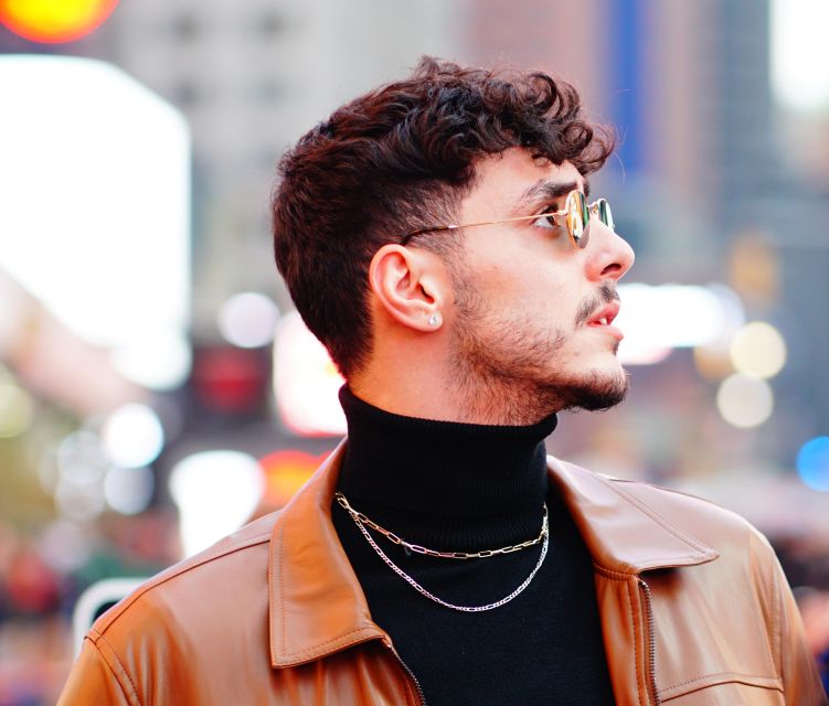 New York City: Private Photoshoot in Amazing Times Square - Meeting Points and Logistics
