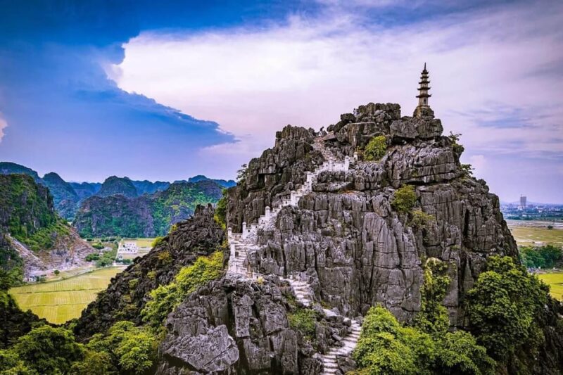 Ninh Binh Day Trip: Hoa Lu - Trang An - Mua Cave - Climbing Mua Cave for Panoramic Views