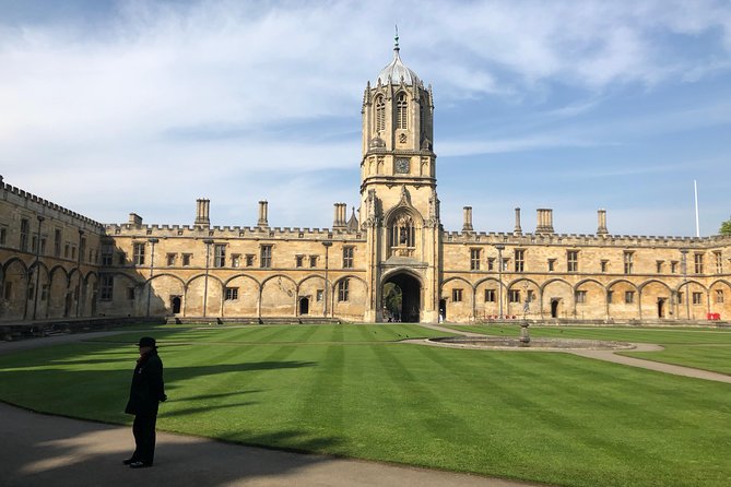 Oxford and Blenheim Palace Private Car with Driver Guide - FAQs