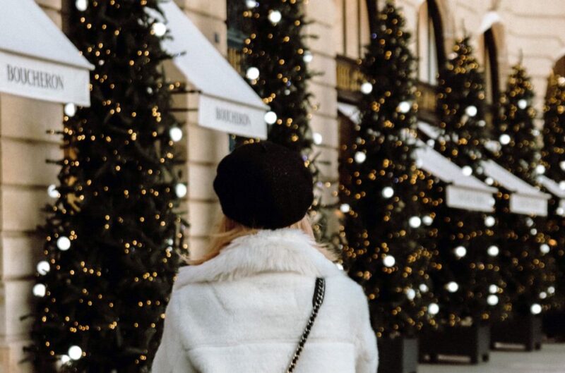 Paris Christmas Lights Walking Tour with Local Guide - The Experience: What Travelers Say