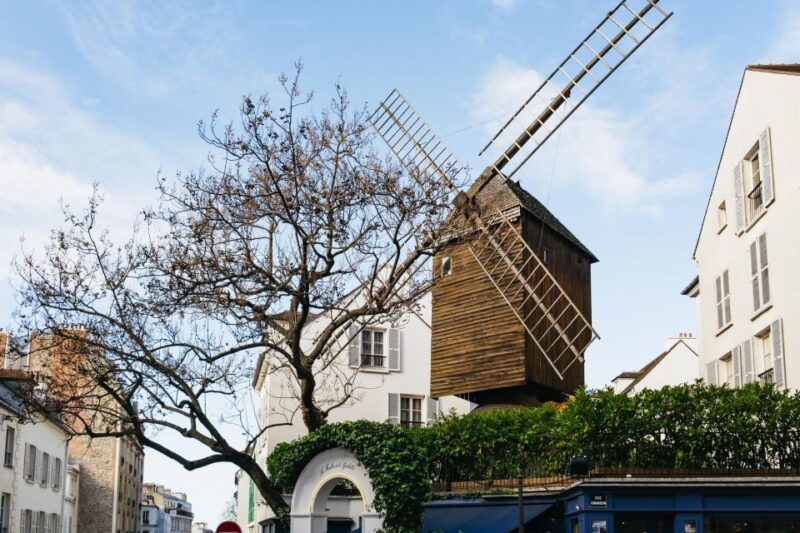 Paris: Hidden Gems of Montmartre with Local Guide - Who Will Enjoy This Tour?