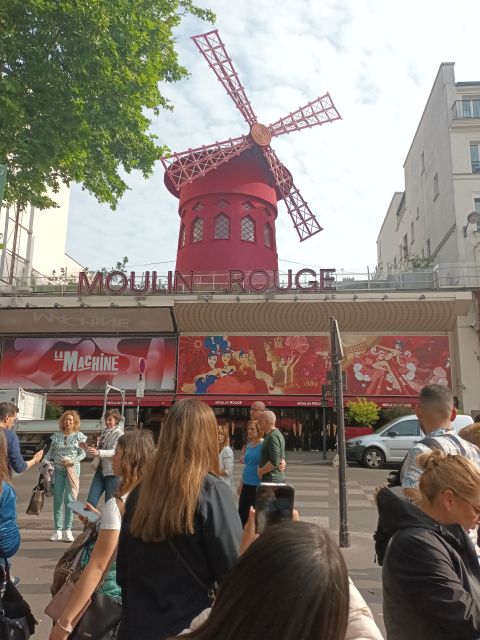 Paris: Montmartre Small Group Guided Walking Tour - Who Should Take This Tour?