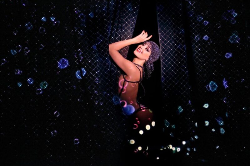 Paris: The Crazy Experience, a VIP tour of the Cabaret - Who Will Love This Experience?