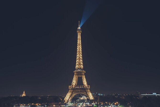Paris Tour in Small Group by an Expert Driver & CDG Transfers - Who Will Love This Tour?