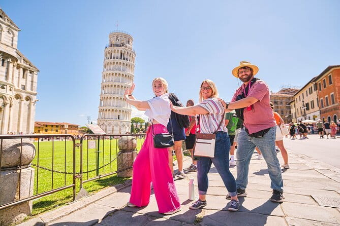 Private Guided Visit Florence's Santa Croce Basilica and Ancient Leather School - FAQs