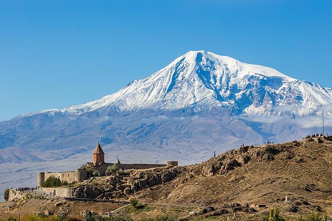 Private tour to Khor Virap, Areni, Noravank, Birds' cave (Areni 1), Jermuk - Who Will Love This Tour?