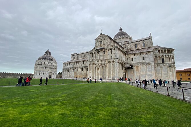 Private Tour to Pisa and Lucca in English Español and Purtuguês - FAQs