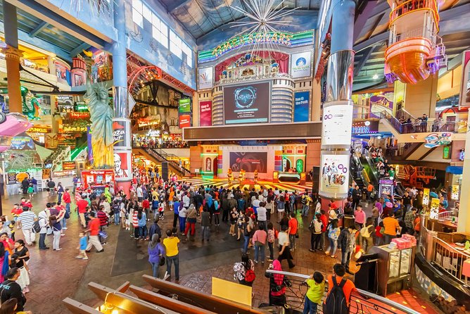 Private Tour with Local Host : Genting Highlands Day Tour enroute Batu Caves - Who Should Consider This Tour?
