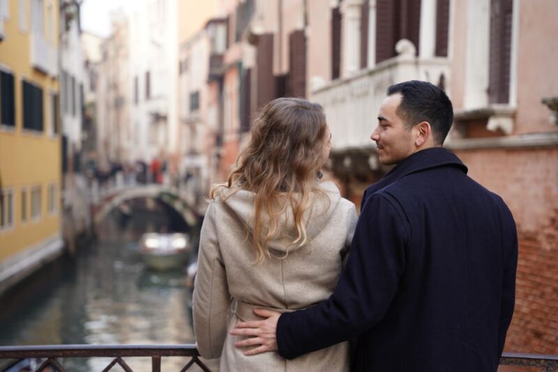 Professional Photoshoot in Venice - Who Will Love This Experience?